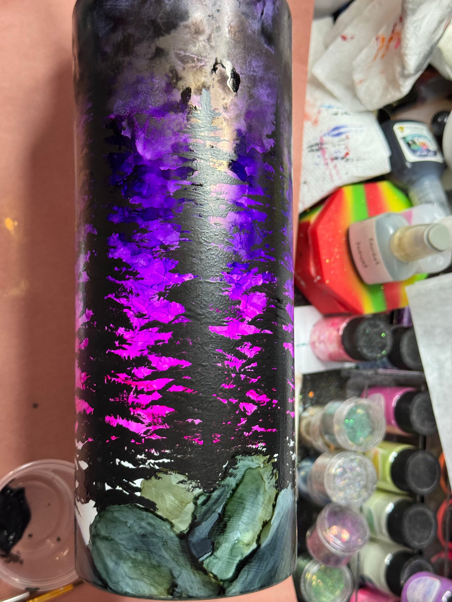 HOWLING WOLF HAND PAINTED WAFFLE – Labreche Creations